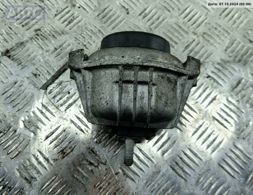 Подушка крепления двигателя BMW 3 E90/E91/E92/E93 (2005-2013)