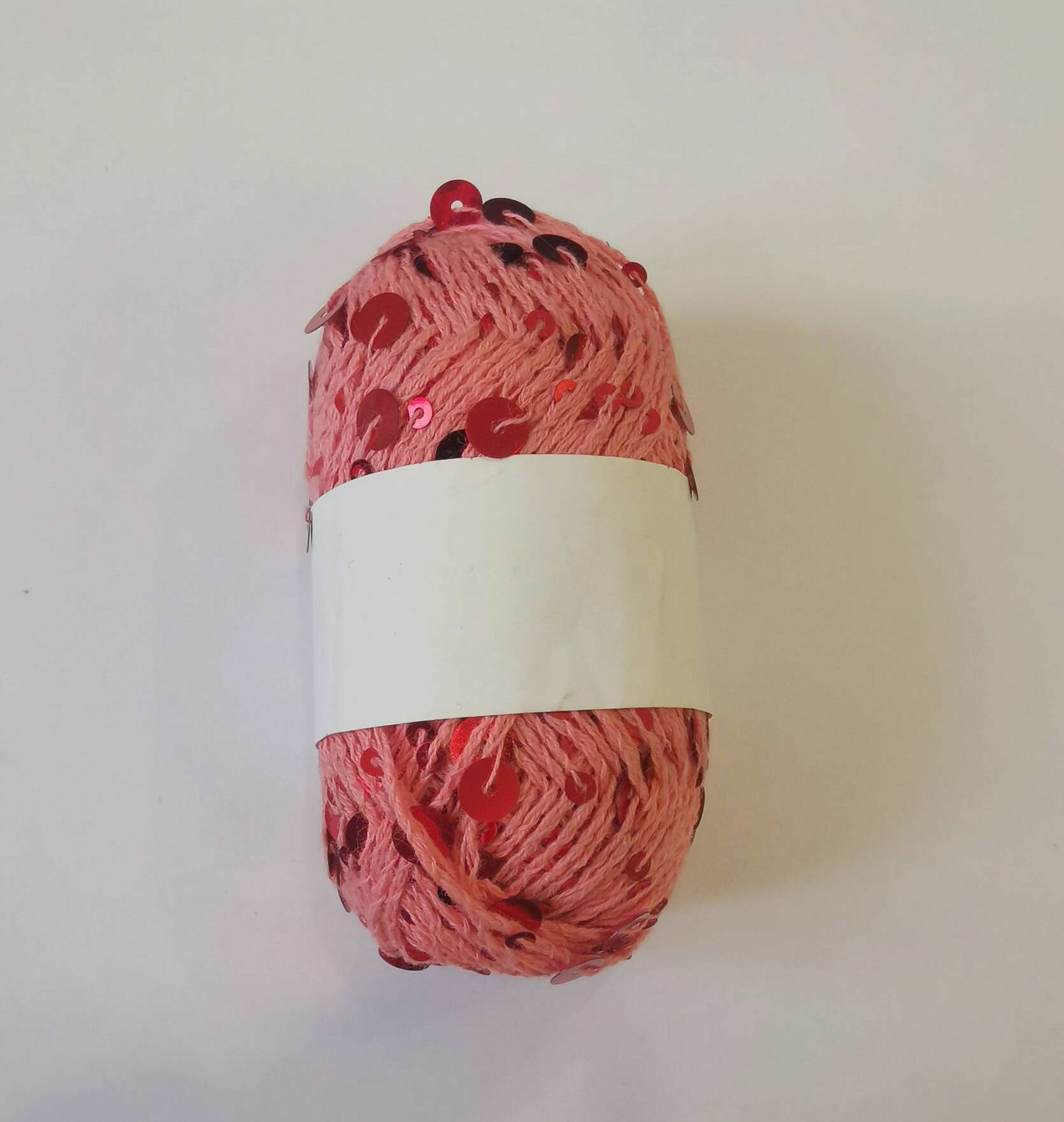 Пряжа Королевские пайетки 10 мотков 25 г. 65 м. цвет 8207 розовый с красным