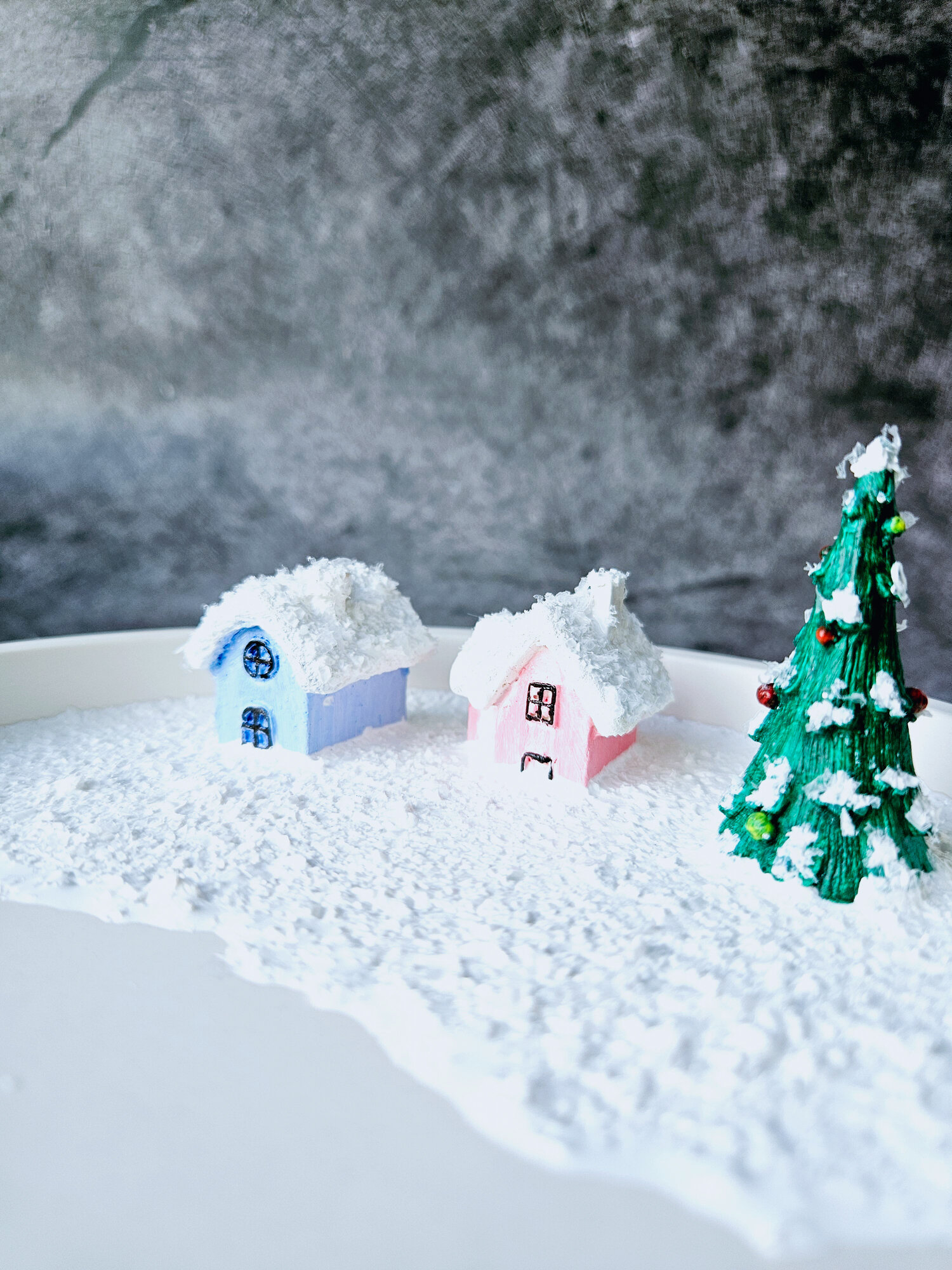 Новогодний декор из гипса. Поднос, подставка для мелочи ручной работы Зимняя сказка.