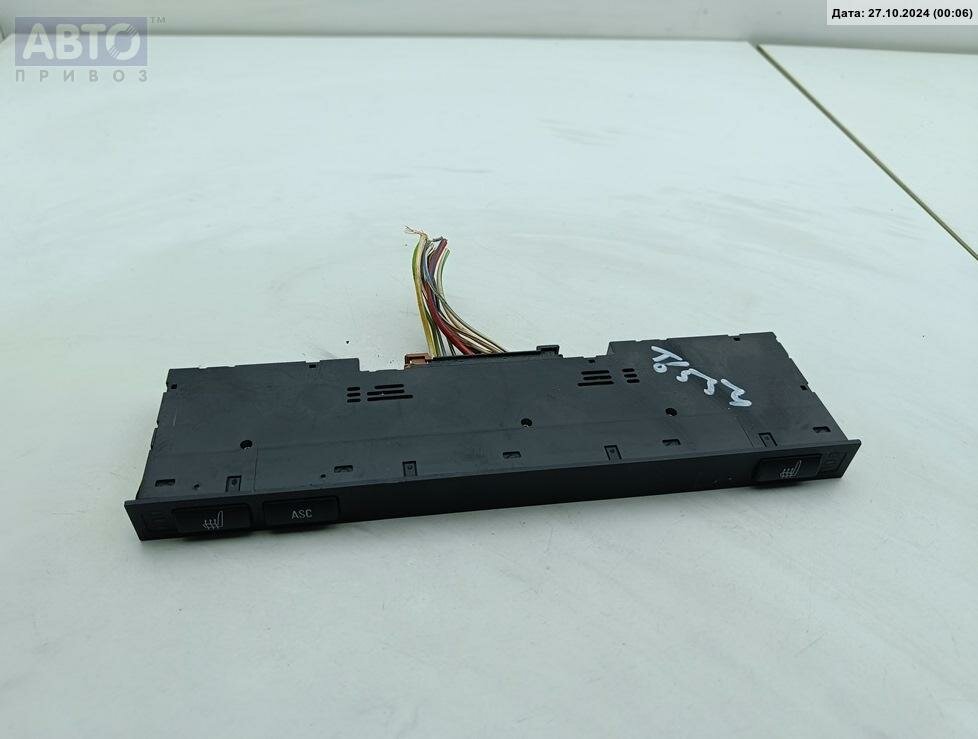 Кнопка обогрева сидений BMW 5 E39 (1995-2003)