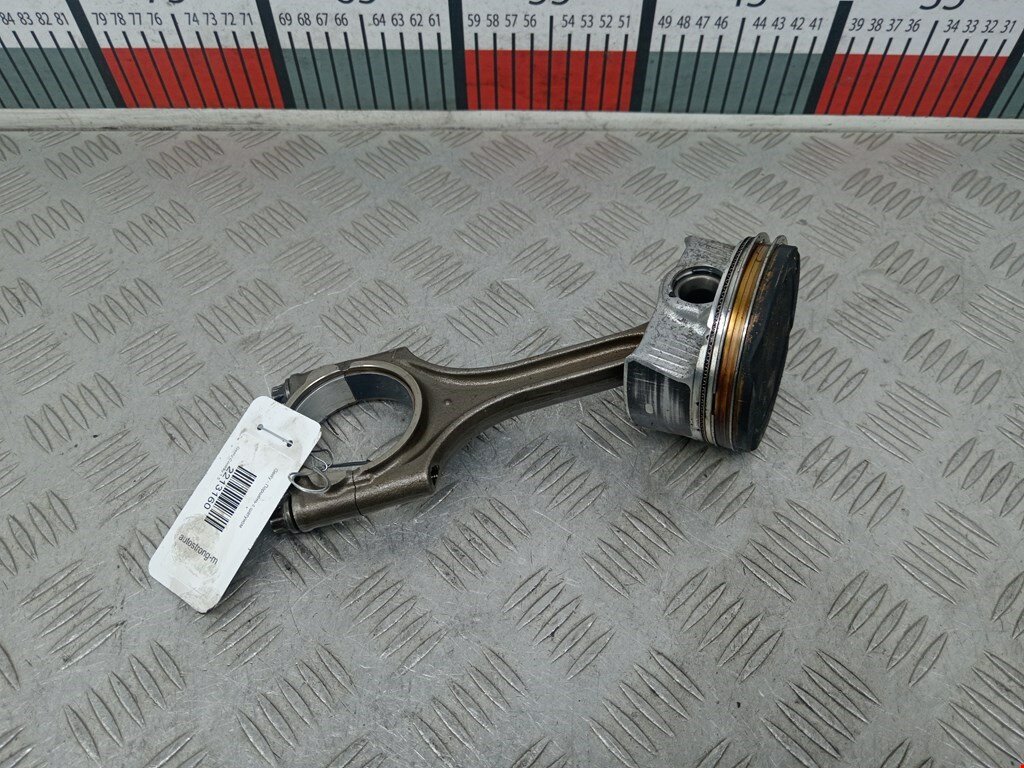 Поршень с шатуном Geely Coolray арт. 2213160
