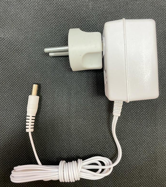 Блок питания для игровой приставки Dendy/Sega, 9 В 850 мА, старого образца с переходником