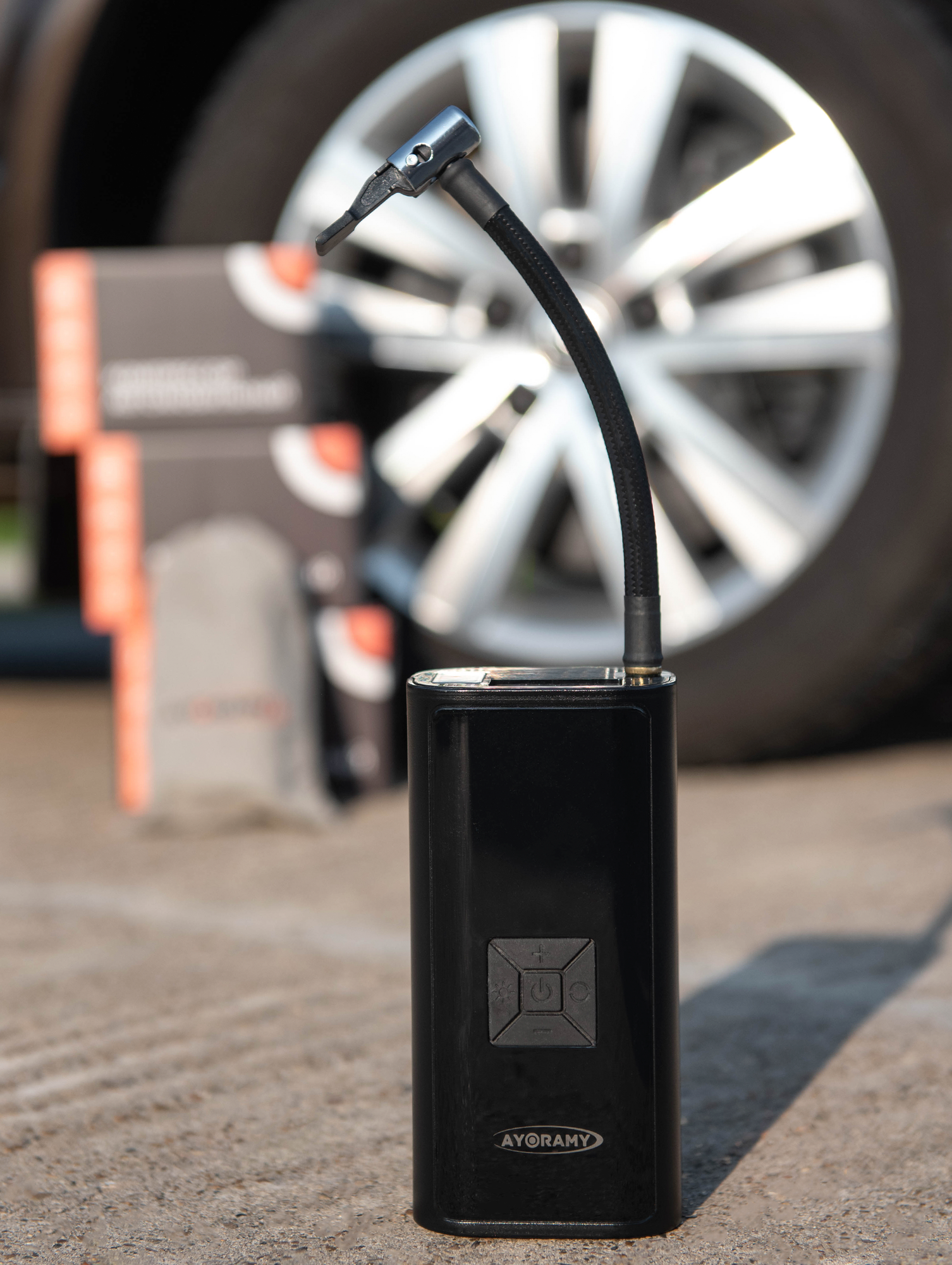 Компрессор автомобильный аккумуляторный, насос автомобильный для подкачки шин, компрессор беспроводной