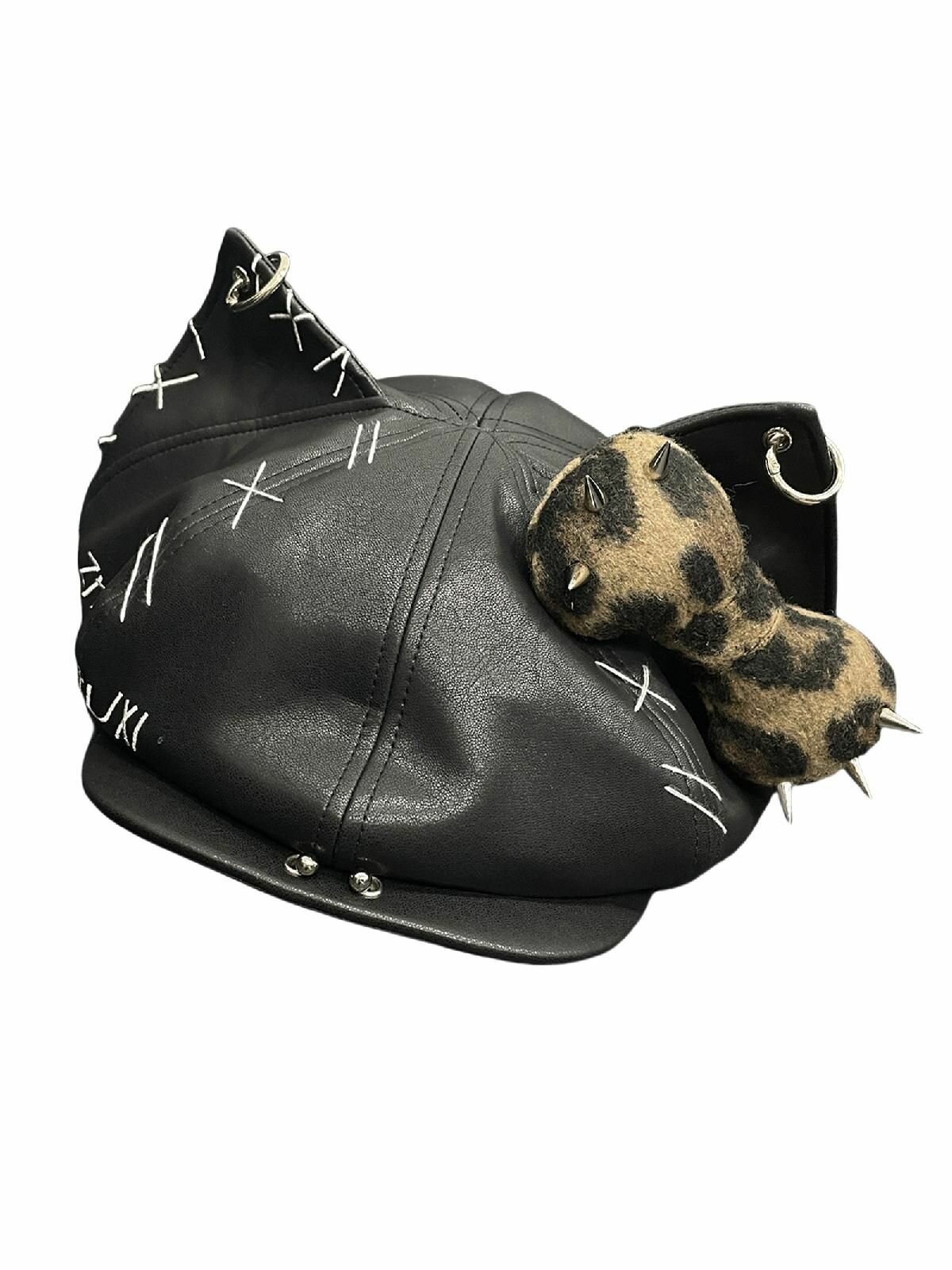 Модная бейсболка с ушками для собак