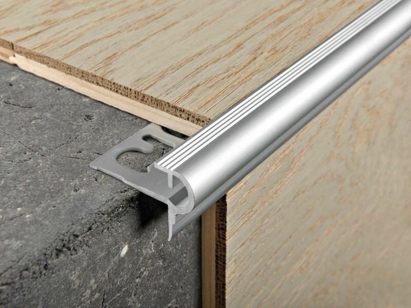 Профиль cкругленный для ступеней PSYAA