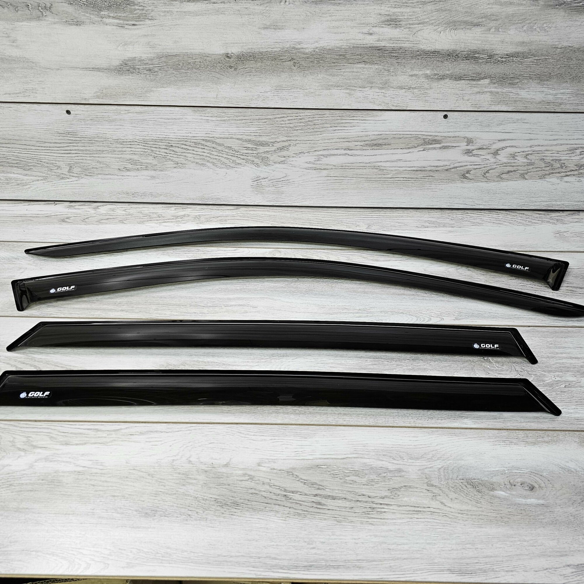 Дефлекторы (ветровики) окон на Volkswagen Golf 4 хэтчбек (Фольксваген Гольф 4)