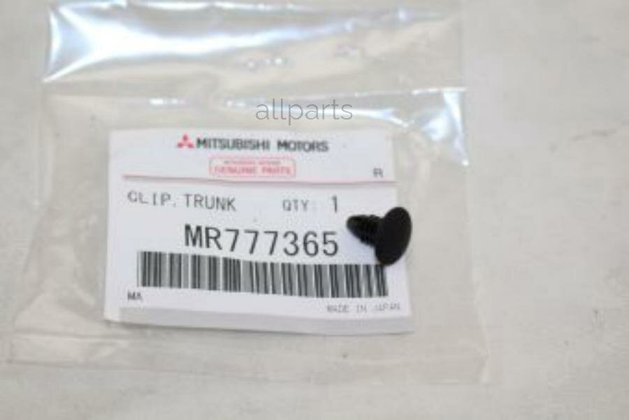 MITSUBISHI MR777365 фиксатор