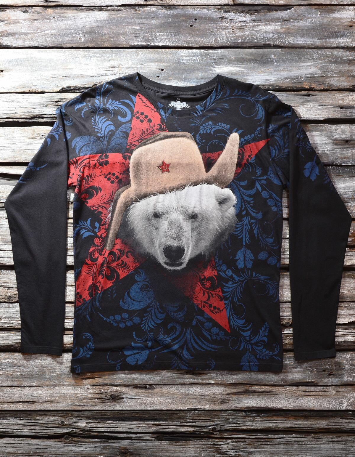 Лонгслив БЕЛЫЙ МЕДВЕДЬ В УШАНКЕ