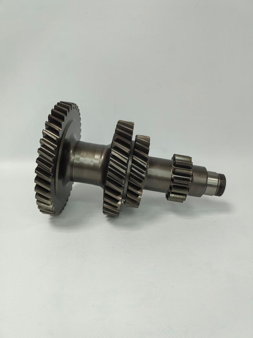 Блок шестерен кпп газ-53, 3307 вала промежуточного под гайку