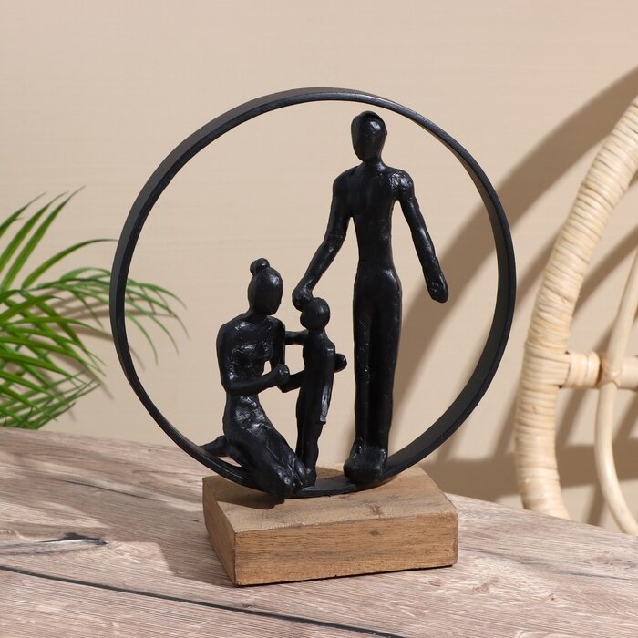 Сувенир «Семья», 23×10.5×27 см, полимерная смола, манговое дерево