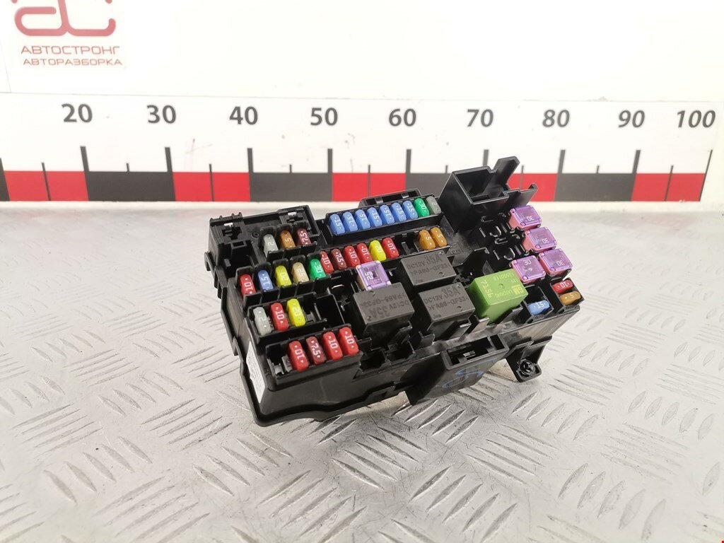 Блок предохранителей Chevrolet Trax 1 (Tracker 3) 42604046 арт. 1404340