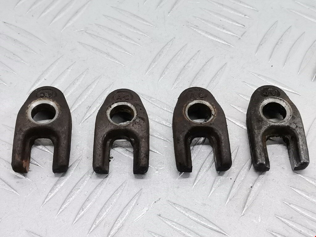 Крепление форсунки Renault Clio 2 7701477646 арт. 1639216