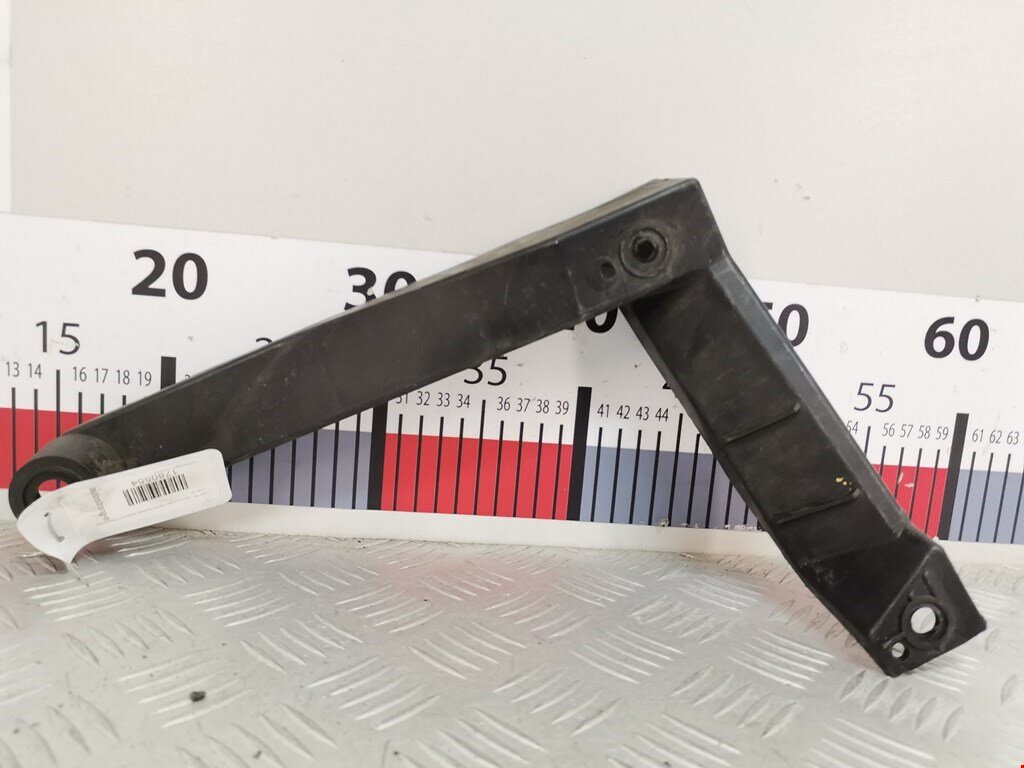 Кронштейн (крепление) заднего бампера левый Volkswagen Touareg 1 7L6807861 арт. 1780554