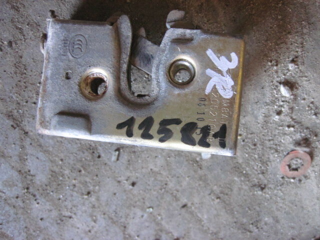 Б/У Замок двери задней правой, Chery (Черри)-AMULET (05-) Chery AMULET (04-12) с разбора целый 125821 CHERY арт. A116205210