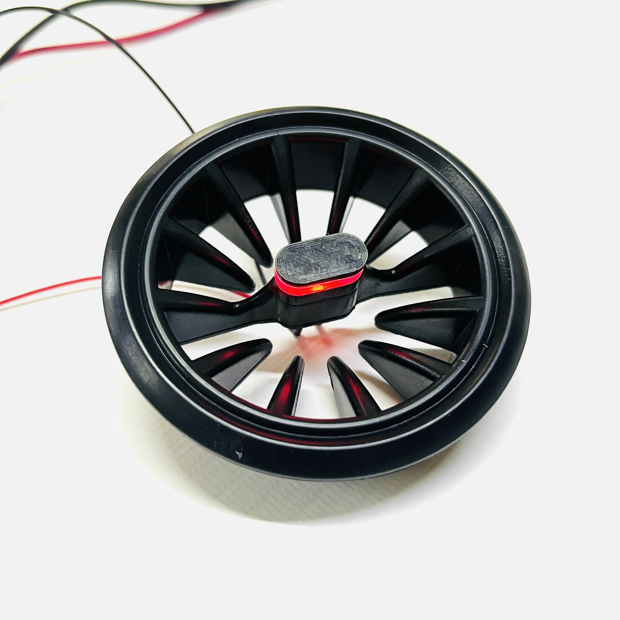 Сопло вентиляции с подсветкой Лада Гранта, Калина 2 / ВАЗ 2190-2194 (красный, стиль АМГ, 1 шт.)