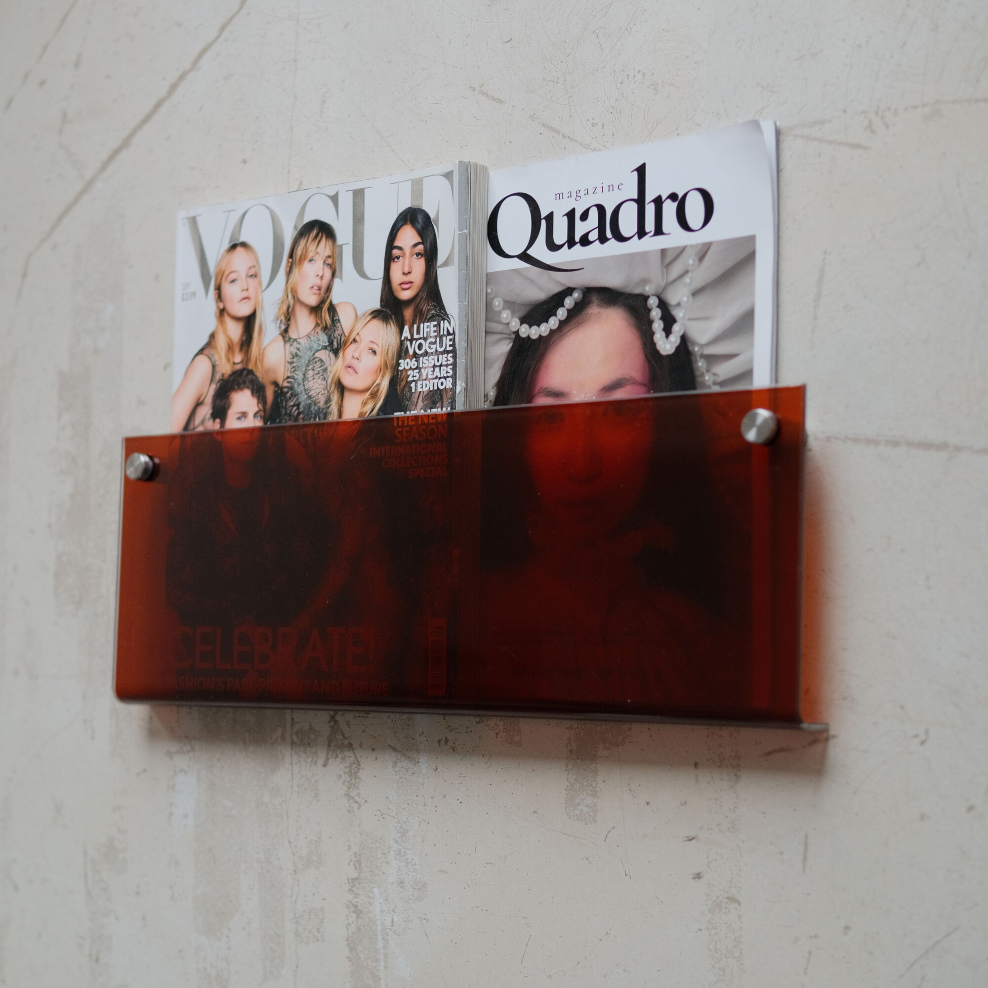 Полка коричневая прозрачная стеклянная настенная Limpid