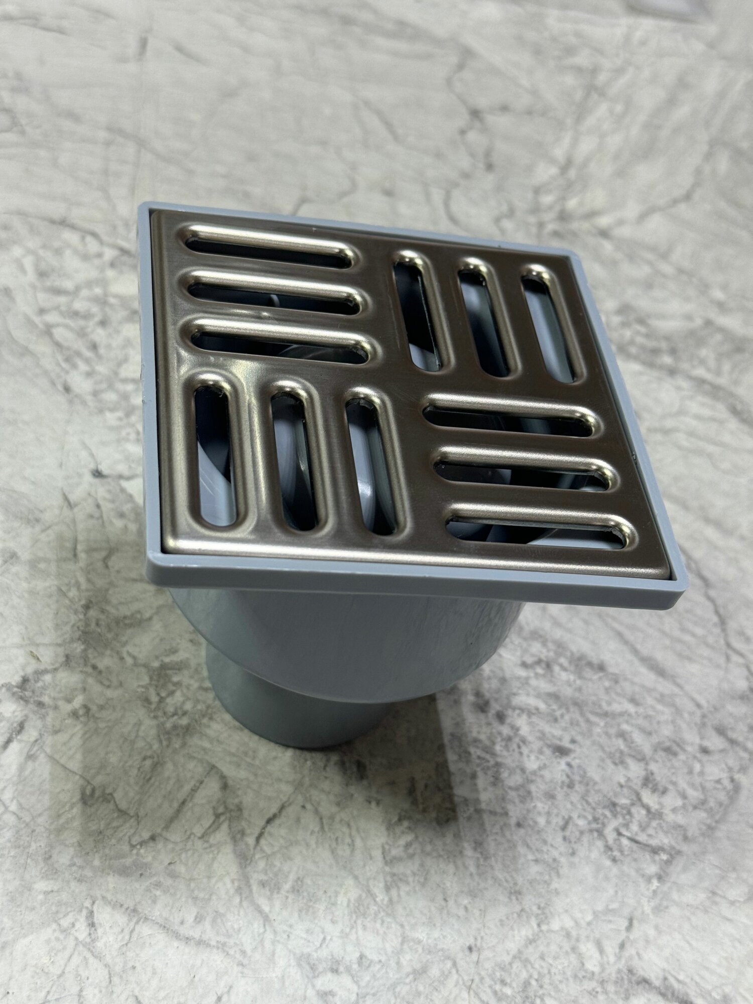 Трап 50 решётка 100*100 Ани пласт с комбинированным затвором