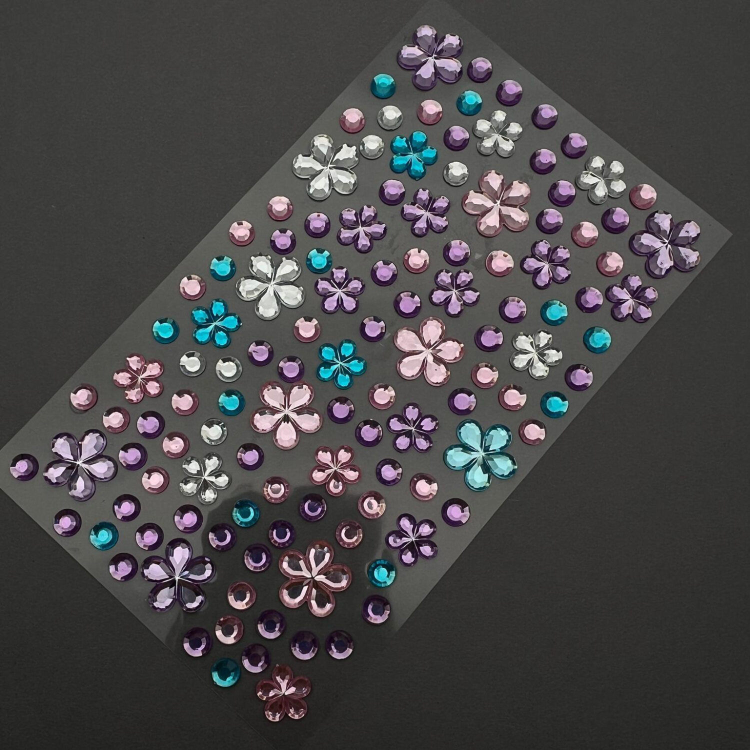 Стразы на клеевой основе Zoo Nail Art микс с цветочками №1841 розовые, фиолетовые и голубые