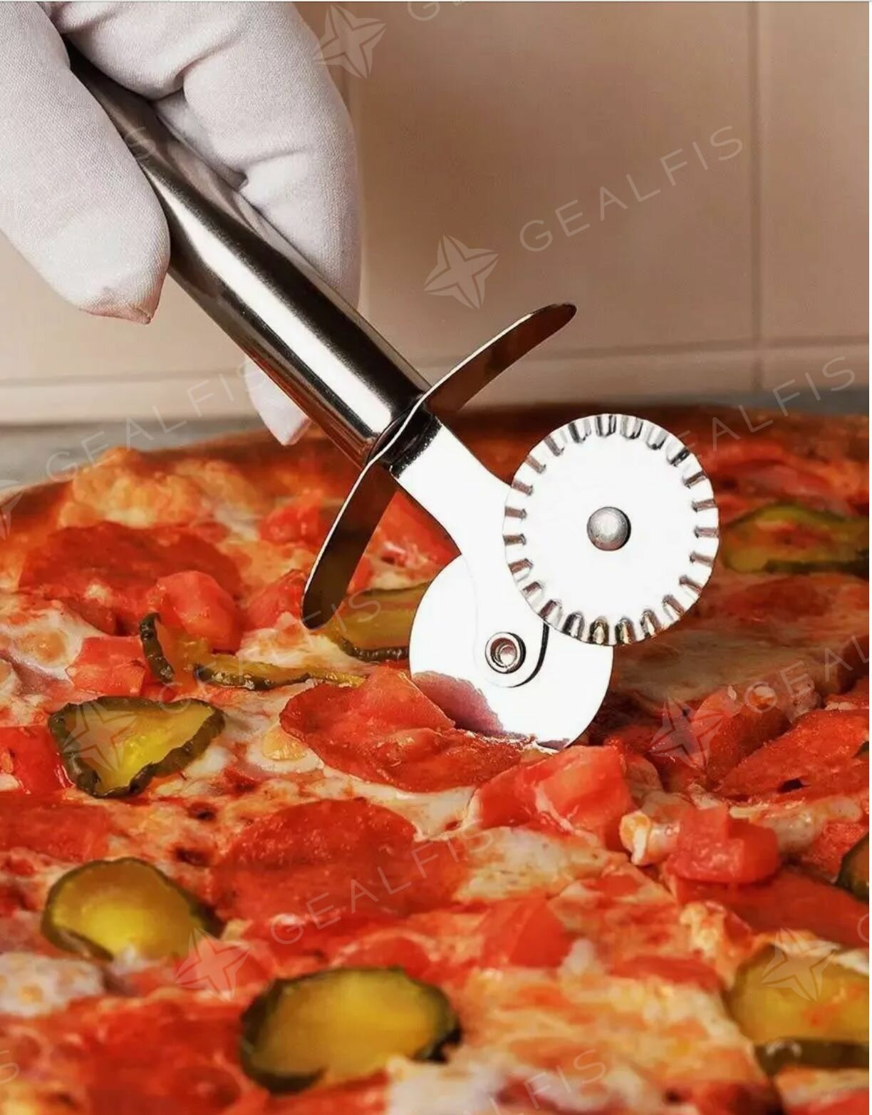 Ролик для теста; Нож для пиццы 18.4 см х 7.2 см,