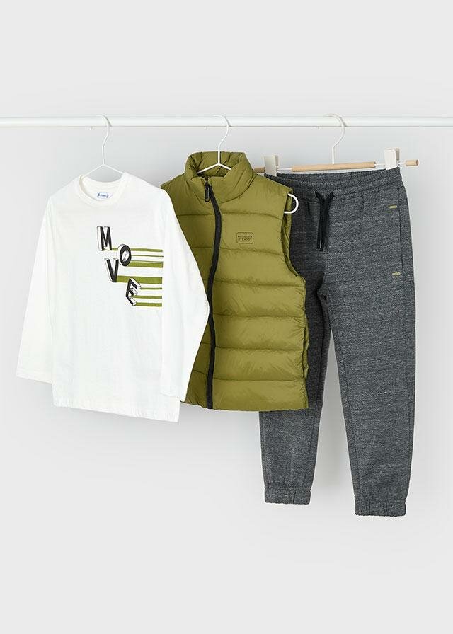 Комплект одежды