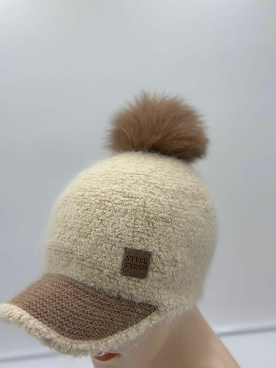 Шапка Осень-зима 2025 для женщин