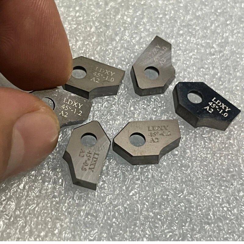 Универсальная развертка седла клапана 45/55/60/65/70 градусов, одноразовое лезвие, инструмент для авторемонта 0.5 mm, 45 degrees