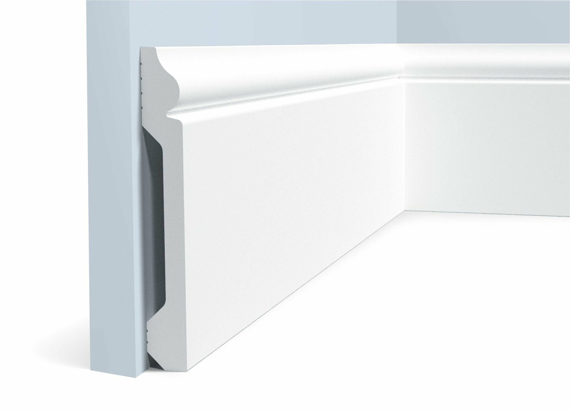 Плинтус ударопрочный HiWood B136 (136*18*2000 мм)