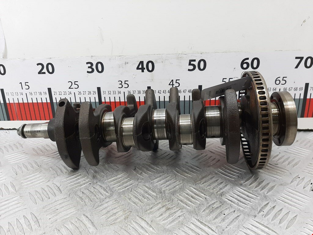 Коленвал (вал коленчатый) Opel Corsa D 55561514 арт. 2021743