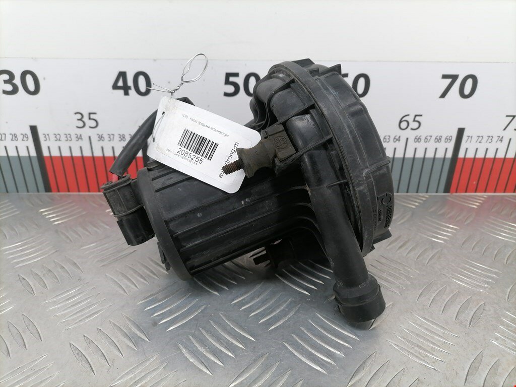 Насос продувки катализатора BMW 7-Series (E65/E66) 11727506210 арт. 2085255
