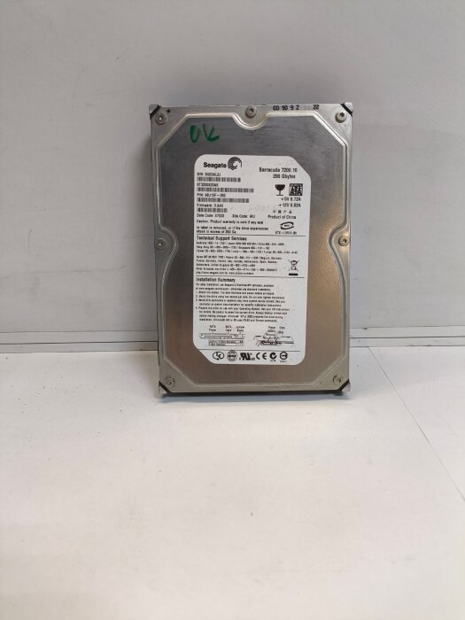 Жесткий диск 3.5" 200Gb Sata Seagate Barracuda ST3200820AS