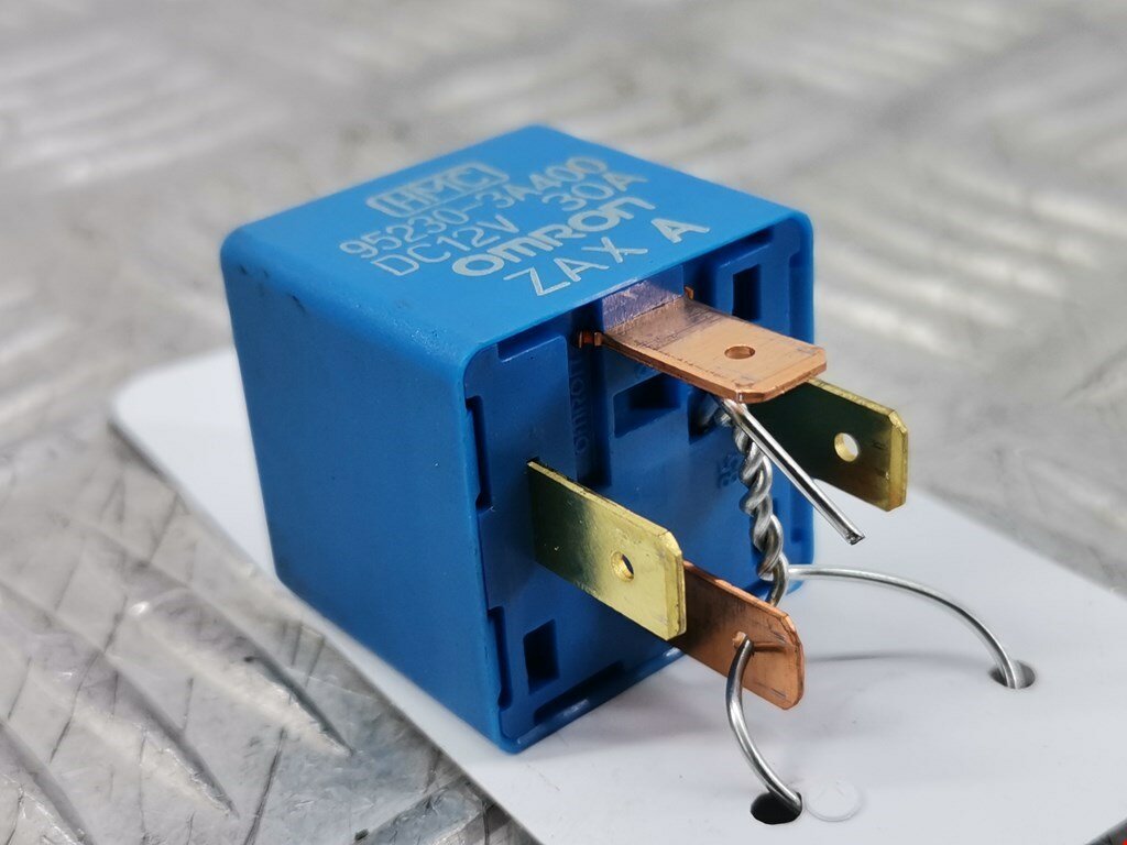 Реле Hyundai Matrix 952303A400 арт. 2098705