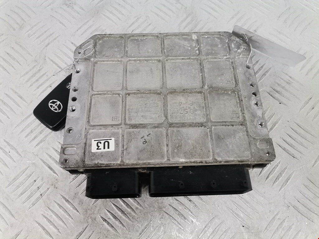 Блок управления двигателем Toyota Prius 3 (XW30) 8966047320 арт. 1626380