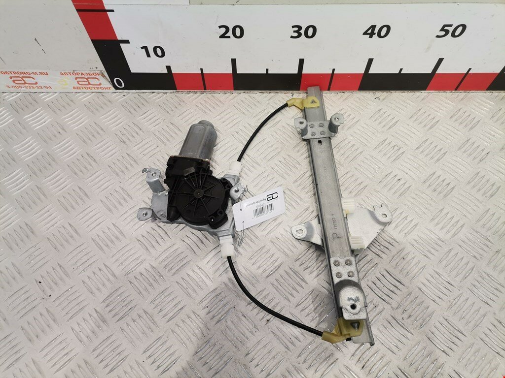 Стеклоподъемник электрический двери задней правой Nissan Qashqai 1 82700JD40A арт. 1066431