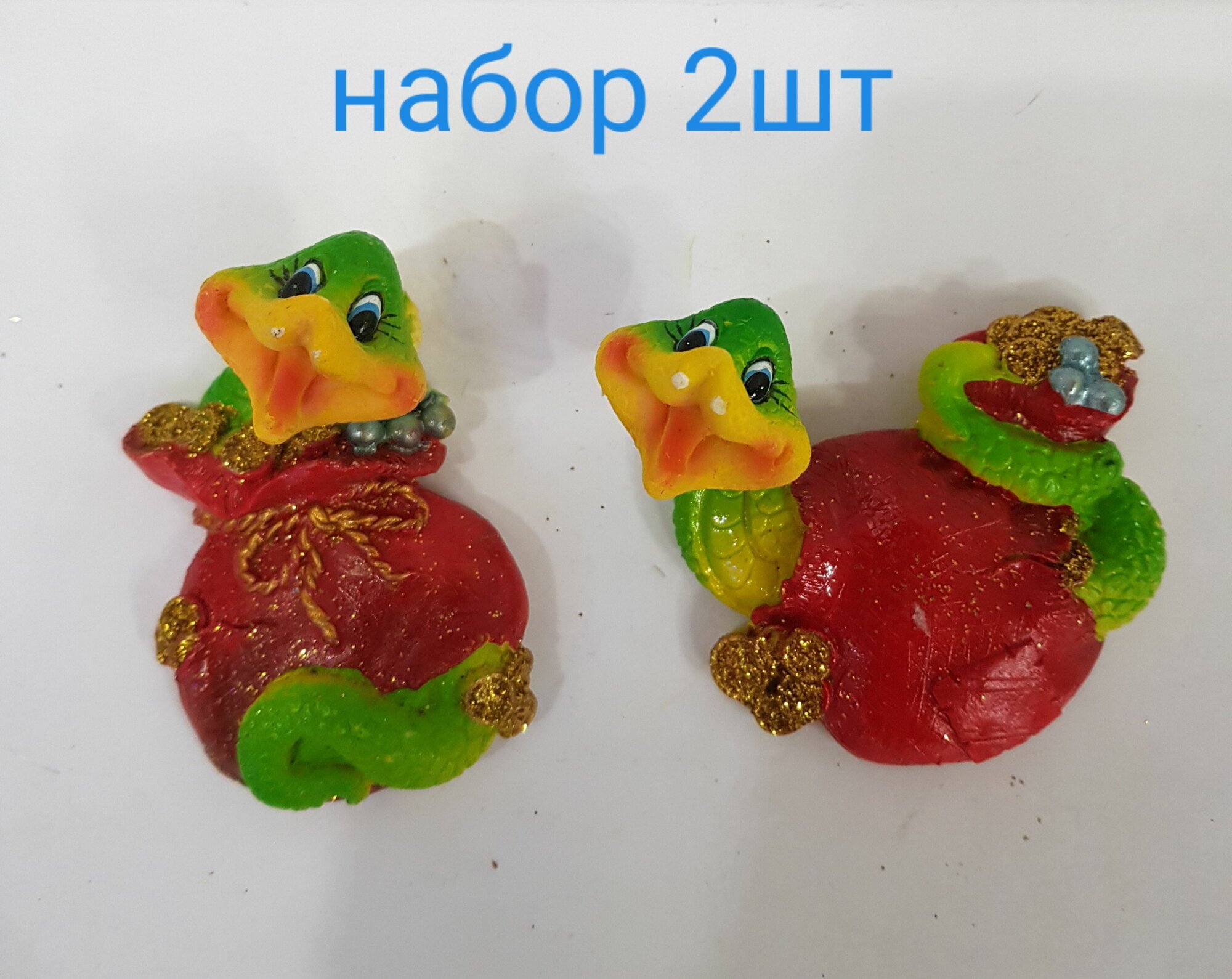 Изделие декоративное Магнит "Змея Зеленая с денежками" набор 2 шт, голова на пружинке, 7х5х4см, 1301Д