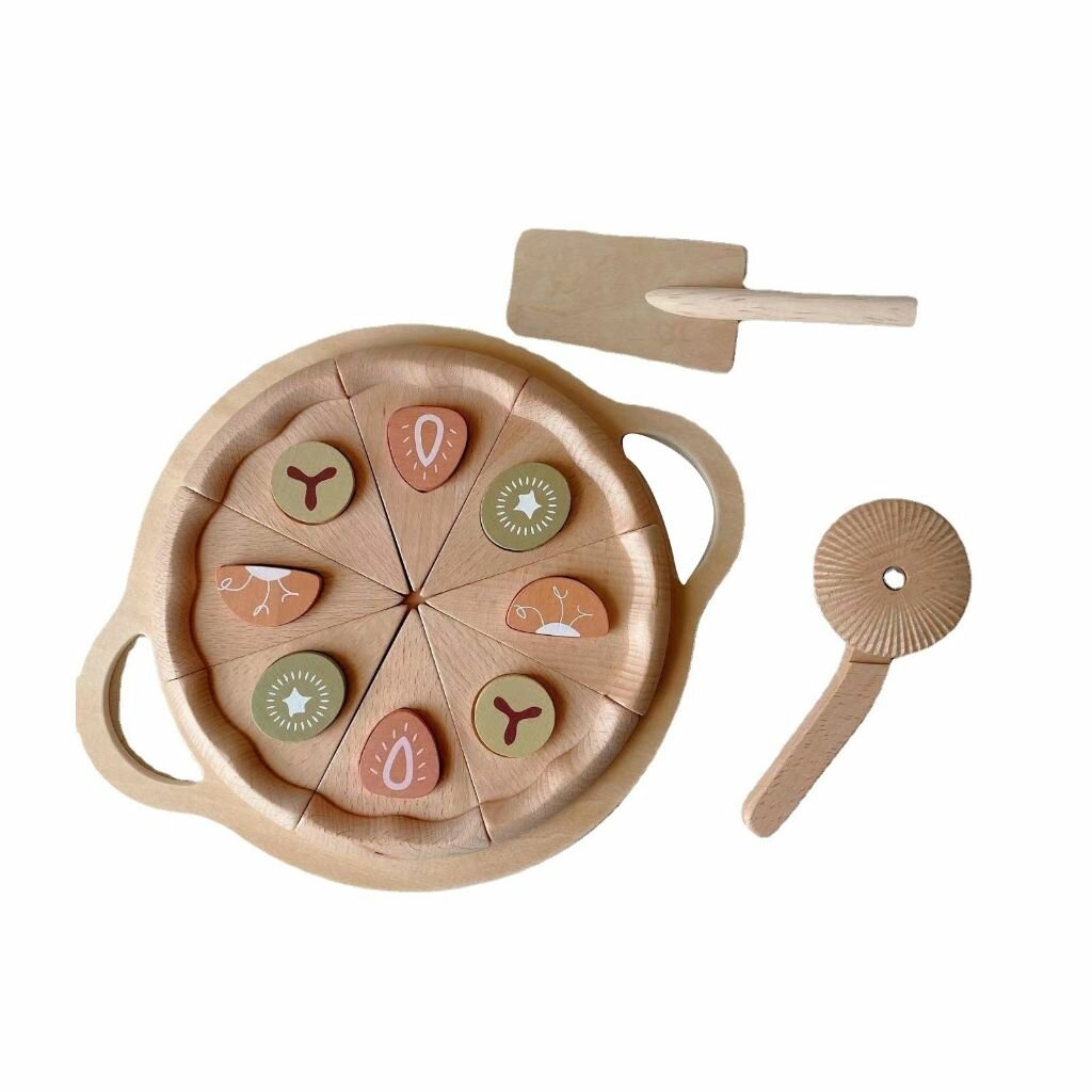 Деревянная имитация пиццы из фруктов и овощей