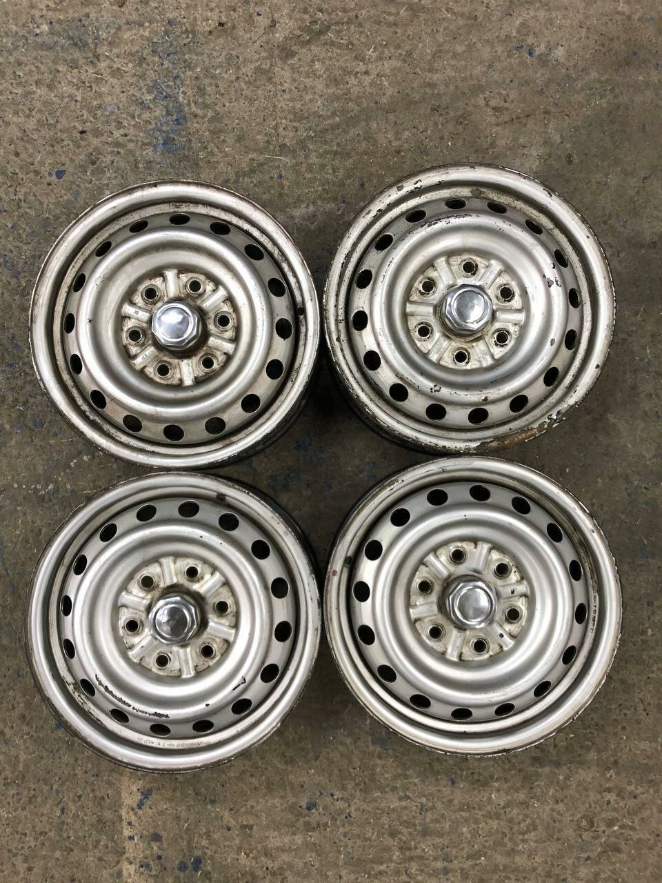 Колесные диски Штампованные 16x6 PCD 6x139.7 D67.1 ET46 (Реплика)