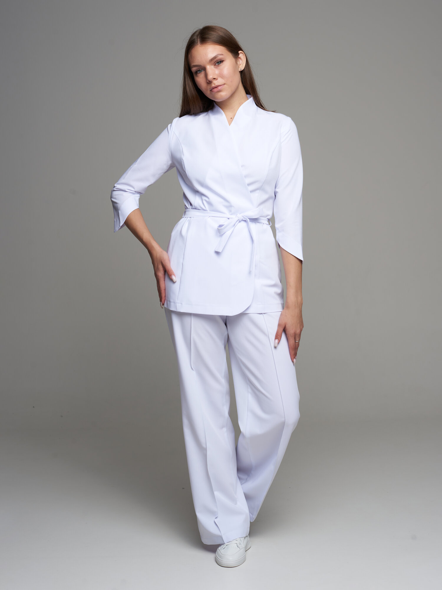 Костюм медицинский №1 / женская медицинская одежда / форма косметолога
