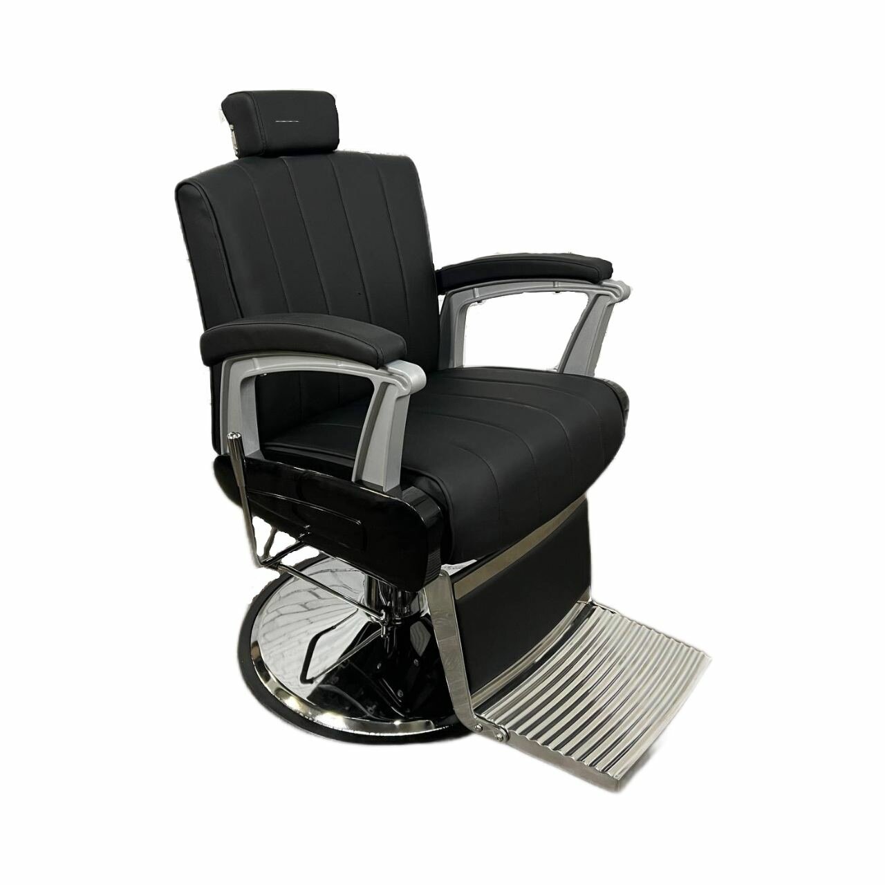 Кресло для Барбершопа Леонард стильное, создающее уют в Вашем салоне.