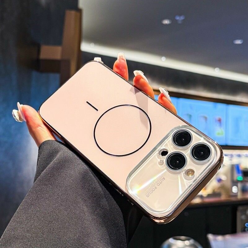 Магнитный чехол для защиты объектива камеры iPhone 17 Pro / Айфон 17 про с MagSafe, Золотой