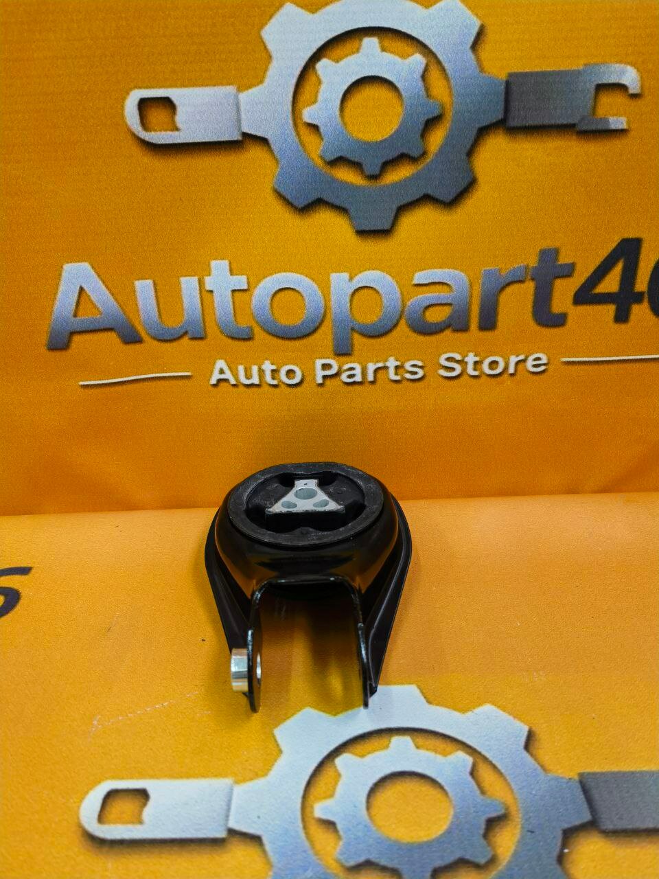 Опора двигателя зад. Ford C-Max I-II 07-, Focus II-III 04-