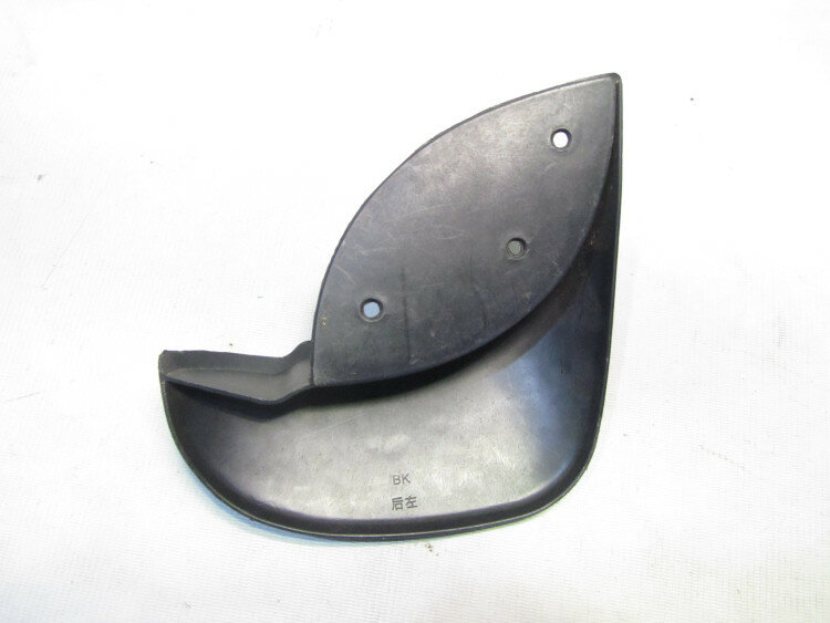 Брызговик передний левый96545665 Шевроле Лачетти все кузова пластик 22191481 ширина 18,8 см, - Atek