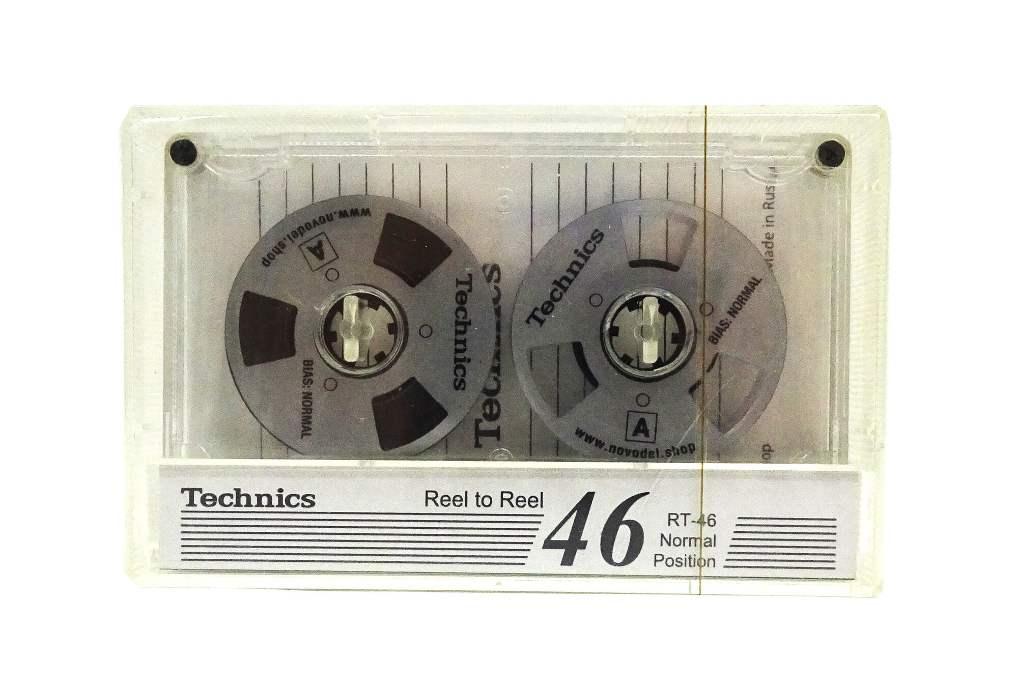 Аудиокассета "Technics RT-46" с серебристыми катушками