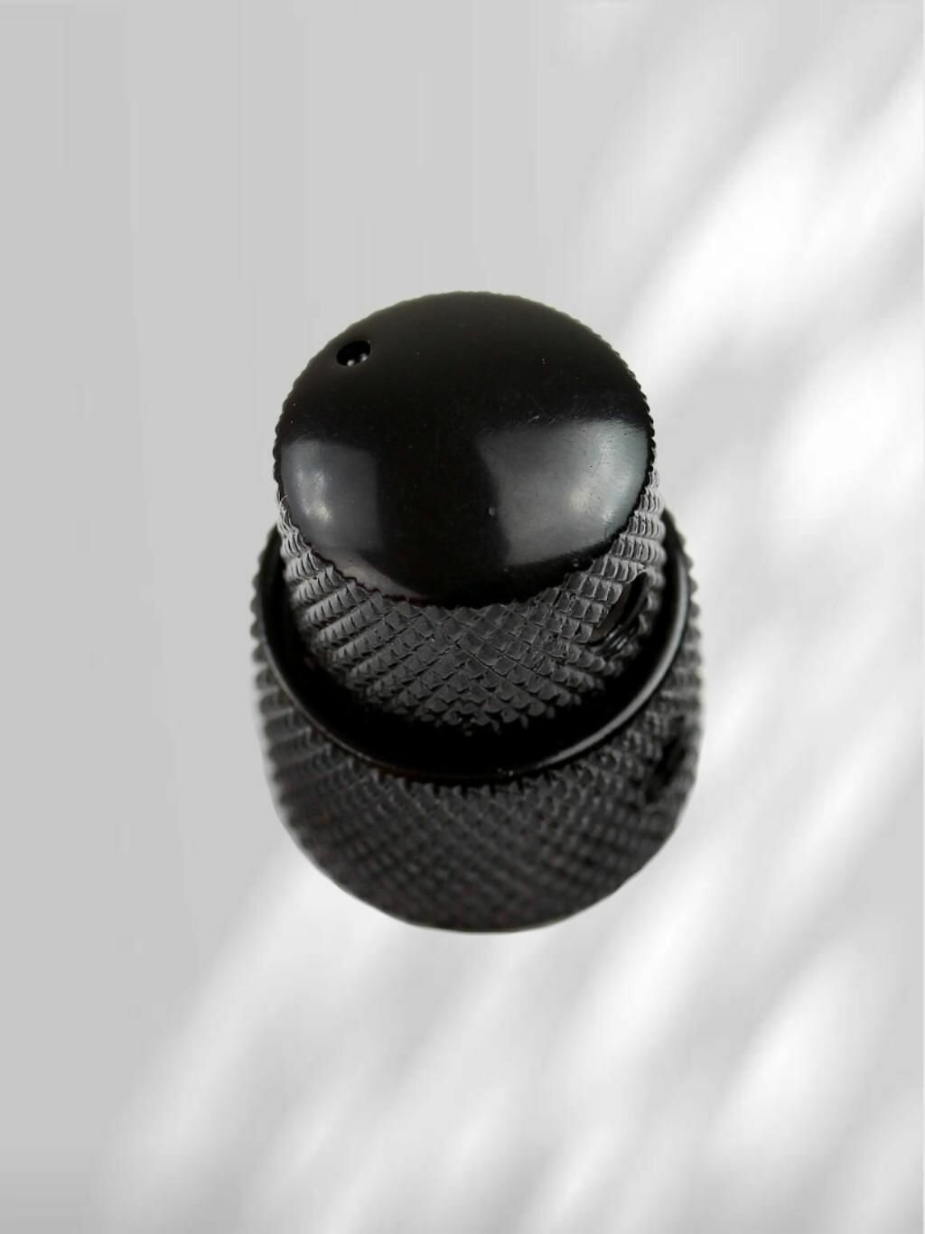 Потенциометр для гитары и баса, Черный