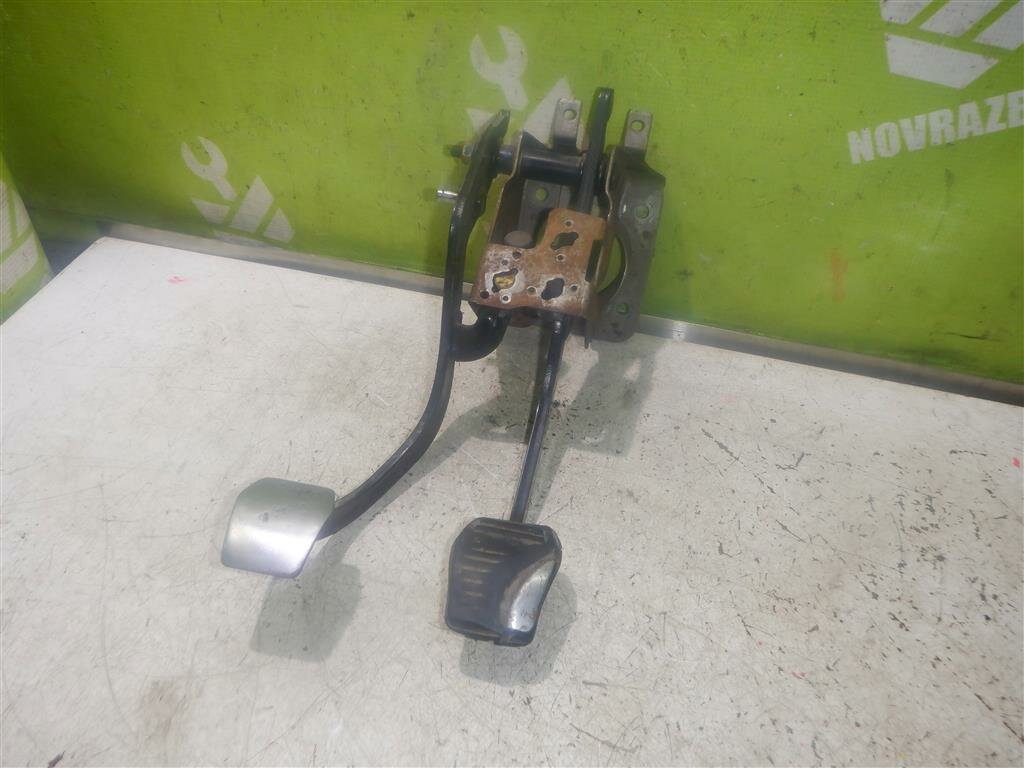 Блок педалей Ford Focus 1 1998-2004