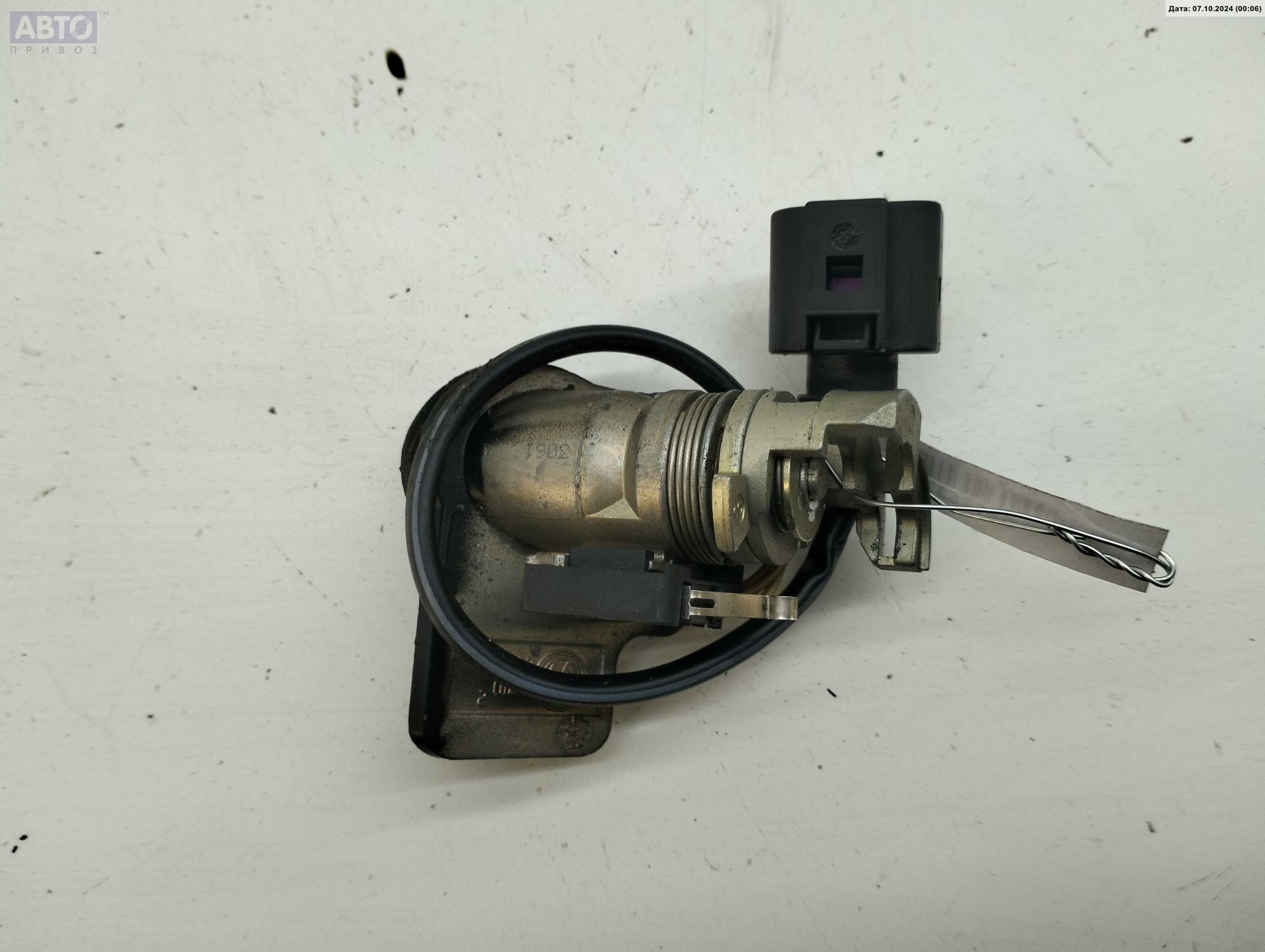 Личинка замка багажника Volkswagen Passat B5+ (GP)