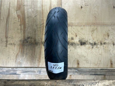 140/75/17 METZELER ME888 MARATON ULTRA Мото шины бу (3415m)