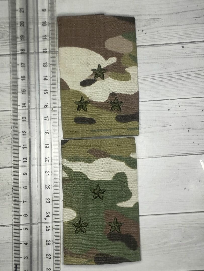 Старший Лейтенант Фальш-погоны Мультикам