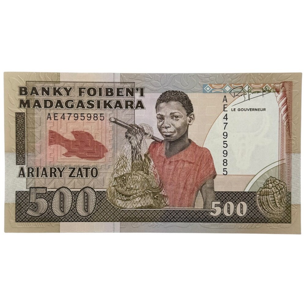 Мадагаскар 500 франков (100 ариари) 1989-1994 гг. (Подпись Razafimanjato) (Серия AE)