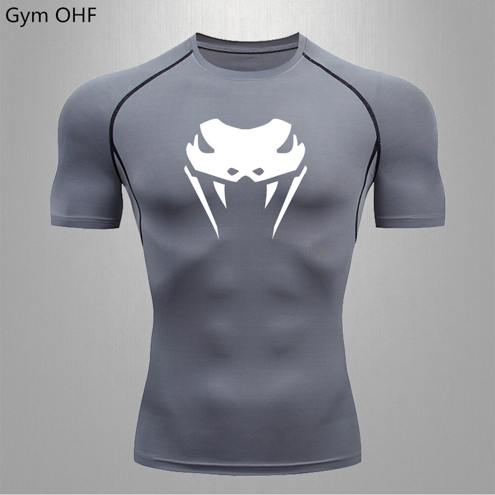 Костюм спортивный