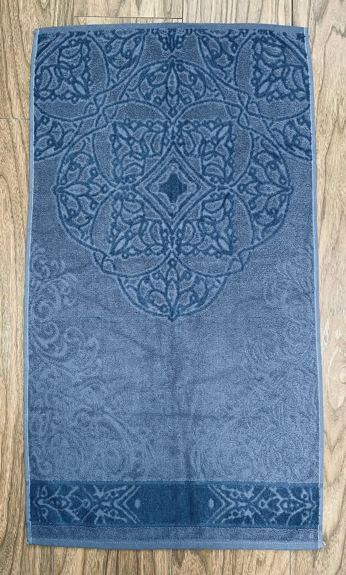 Полотенце махровое для рук и лица в подарок Мужчине на 23 февраля, на День рождения, на Новый год "Орнамент" 70 х 130 см Серое